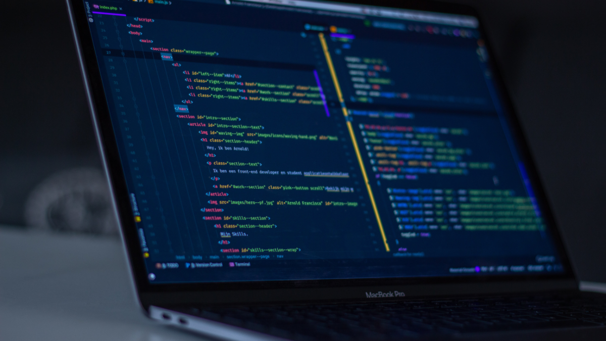 hiQ v. LinkedIn: Breach of Contract and CFAA Claims Proceed to Trial